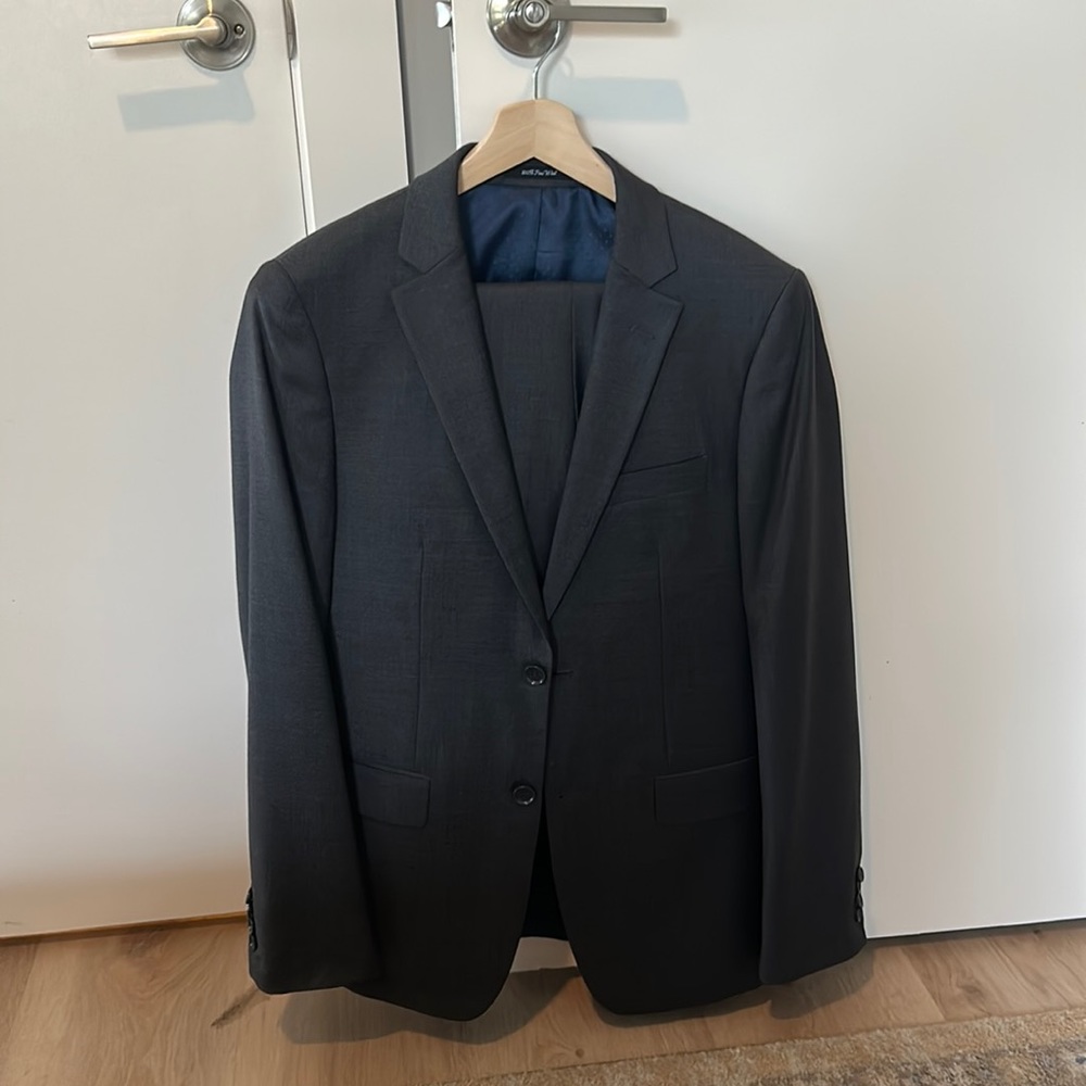 Mantoni Charcoal Two-Button Wool Suit - Gem